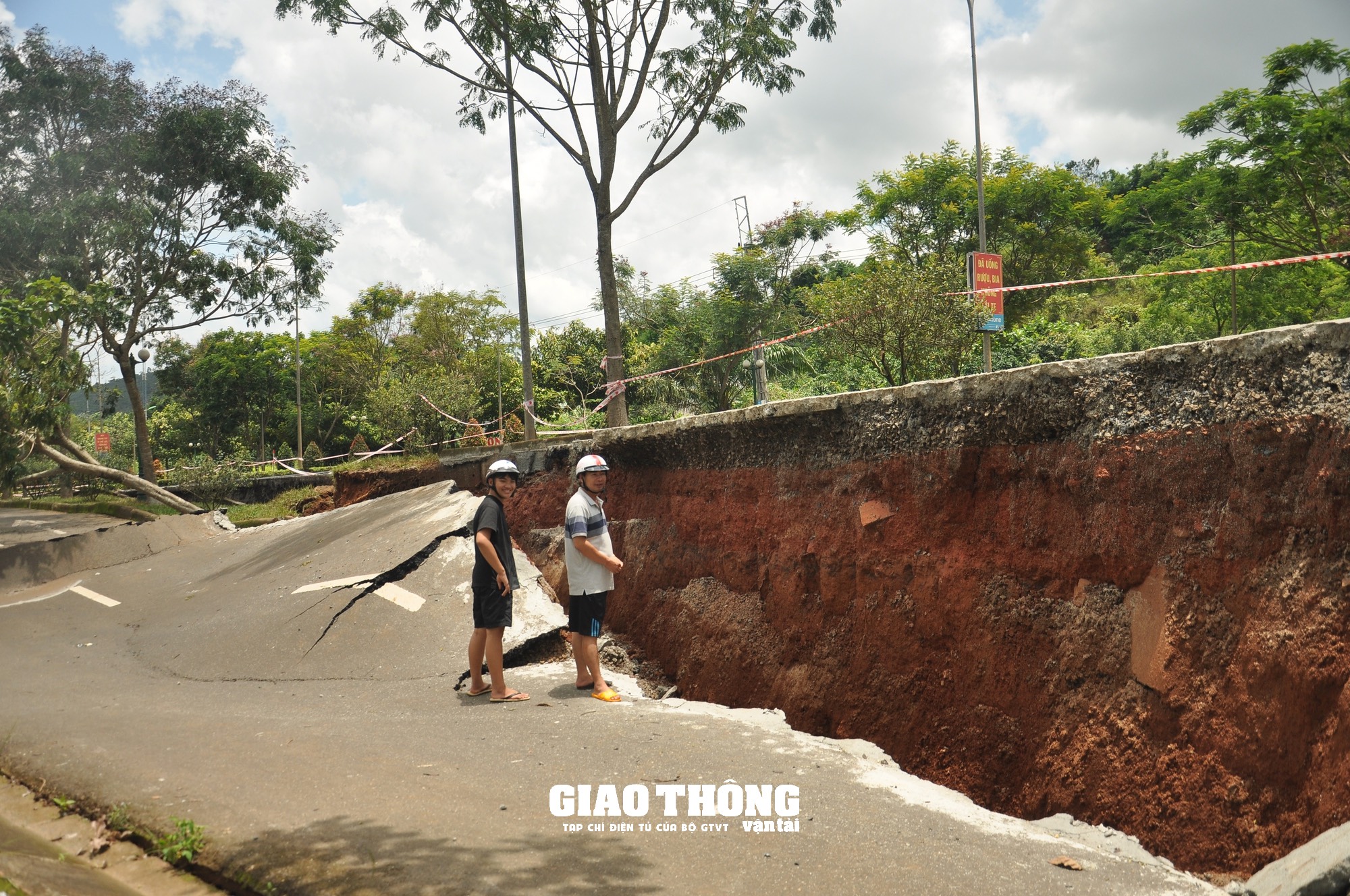 Nhà đầu tư có trách nhiệm khắc phục, sửa chữa sạt lở trên QL14 qua Đắk ...