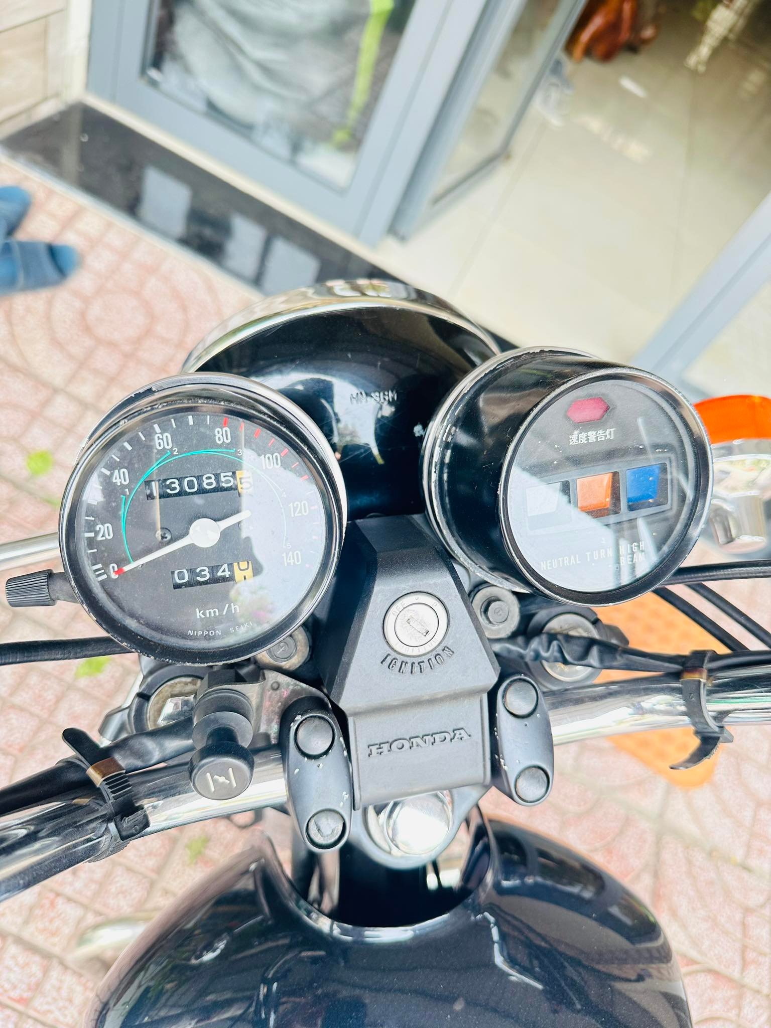 Honda Master 250 1981, biển số tứ quý 8 giá gần 300 triệu đồng
