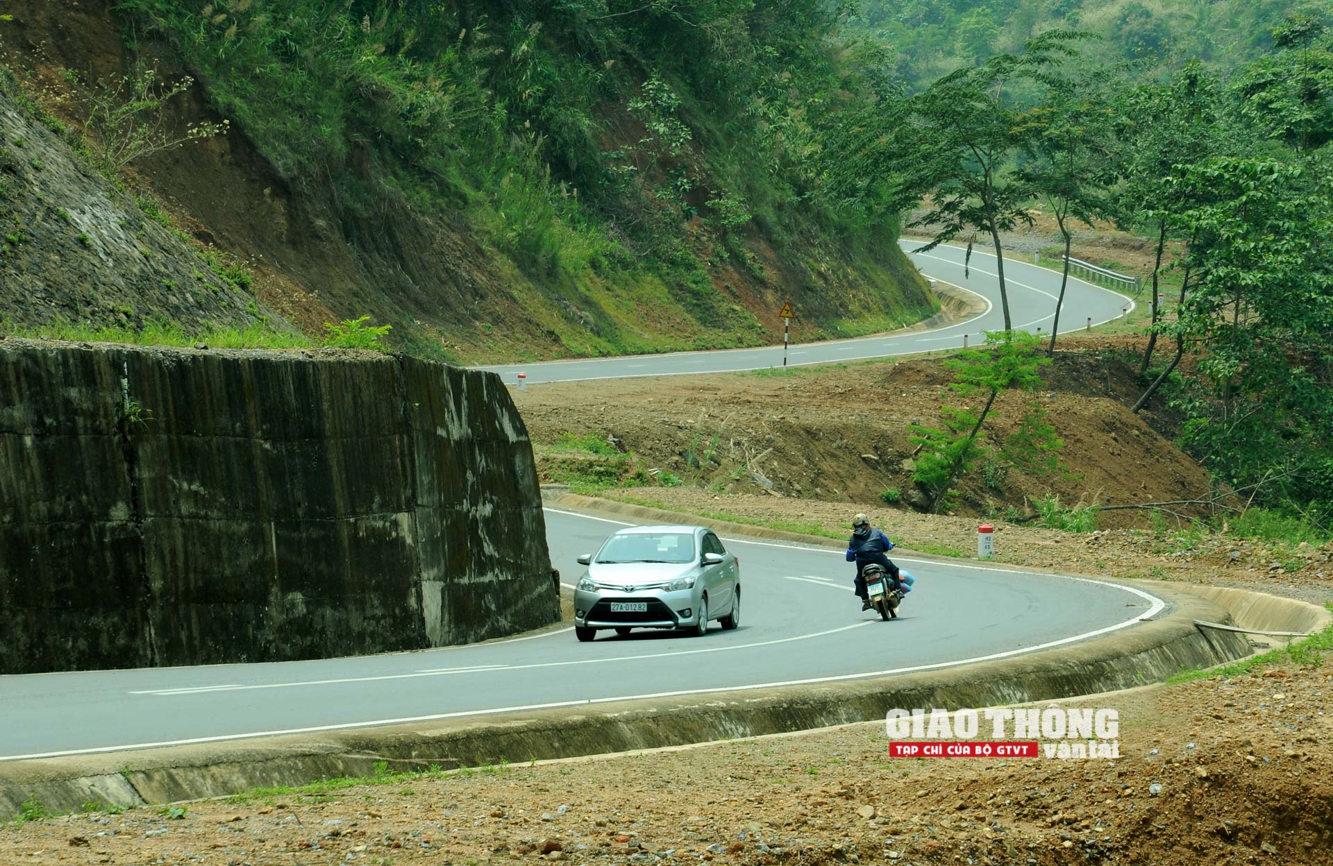 Vì sao chưa thể đầu tư đồng bộ tuyến QL4 qua Hà Giang? | Tạp chí Giao ...