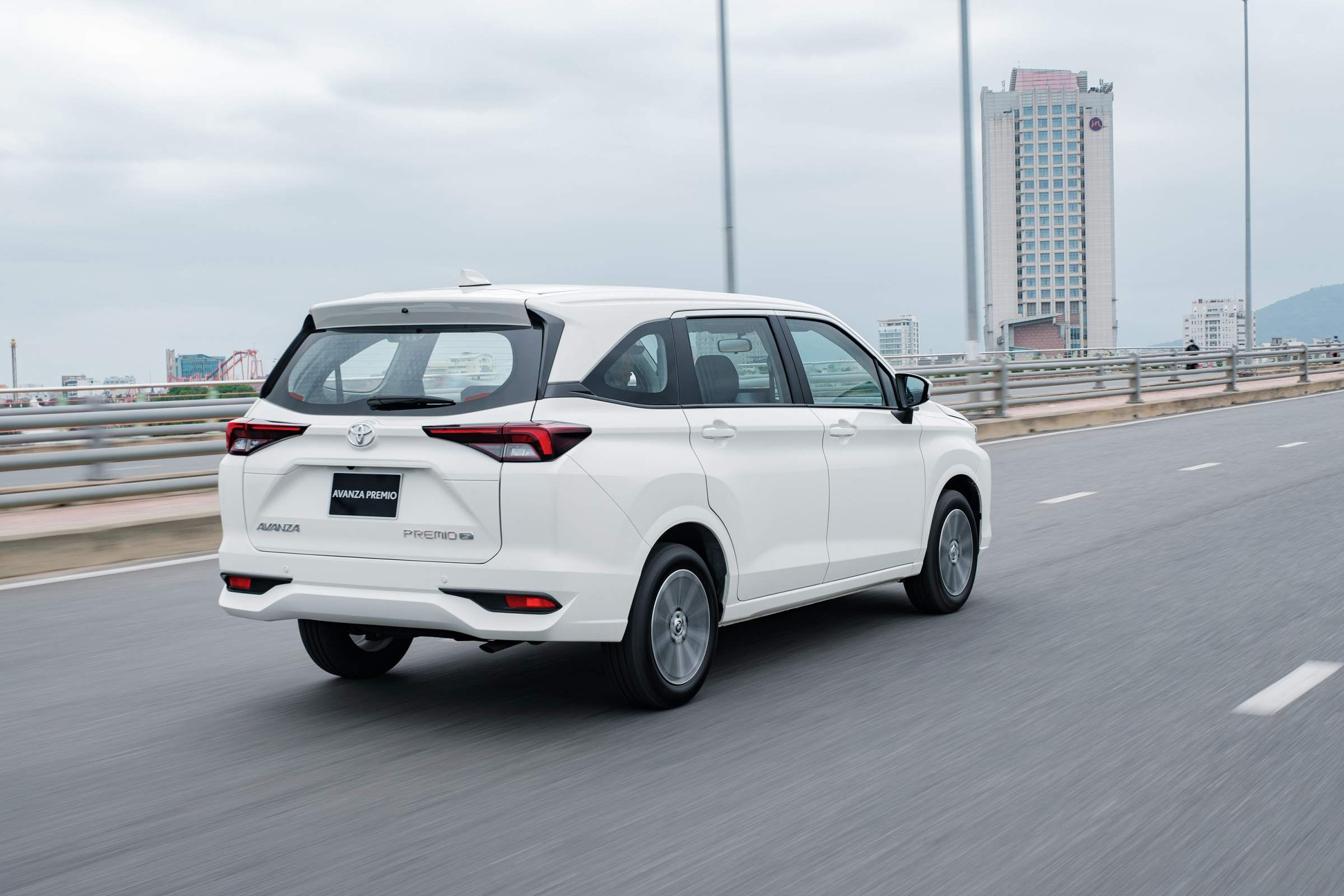 Giá xe Toyota Avanza Premio lăn bánh tháng 2/2025: Giảm không phanh rẻ ...