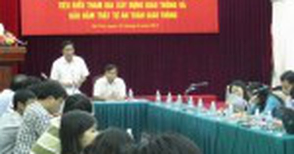 Tuyên dương 171 tấm gương tiêu biểu trên mặt trận XD và đảm bảo TTATGT ...